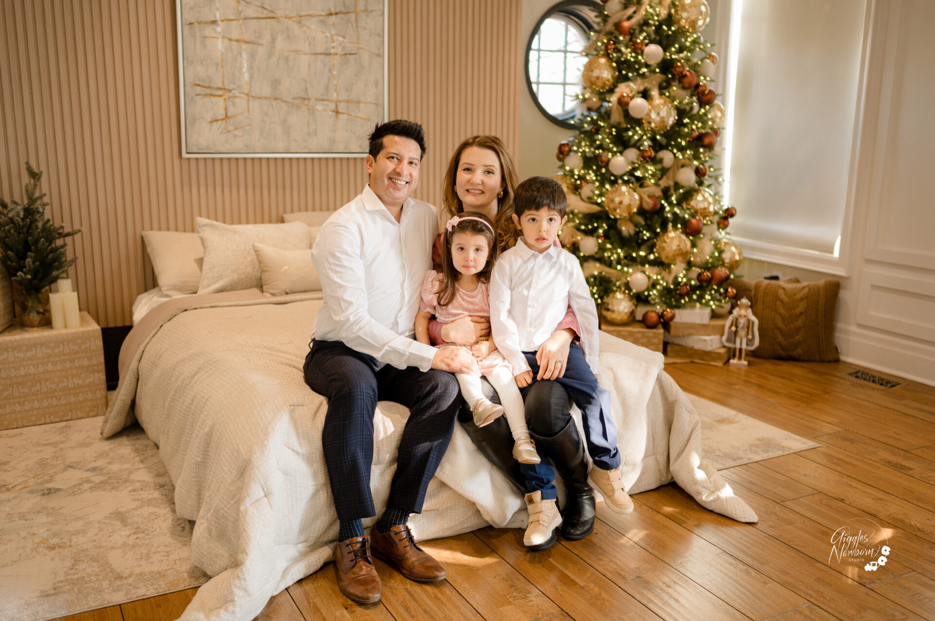 Christmas Photoshoot Ideas with Families